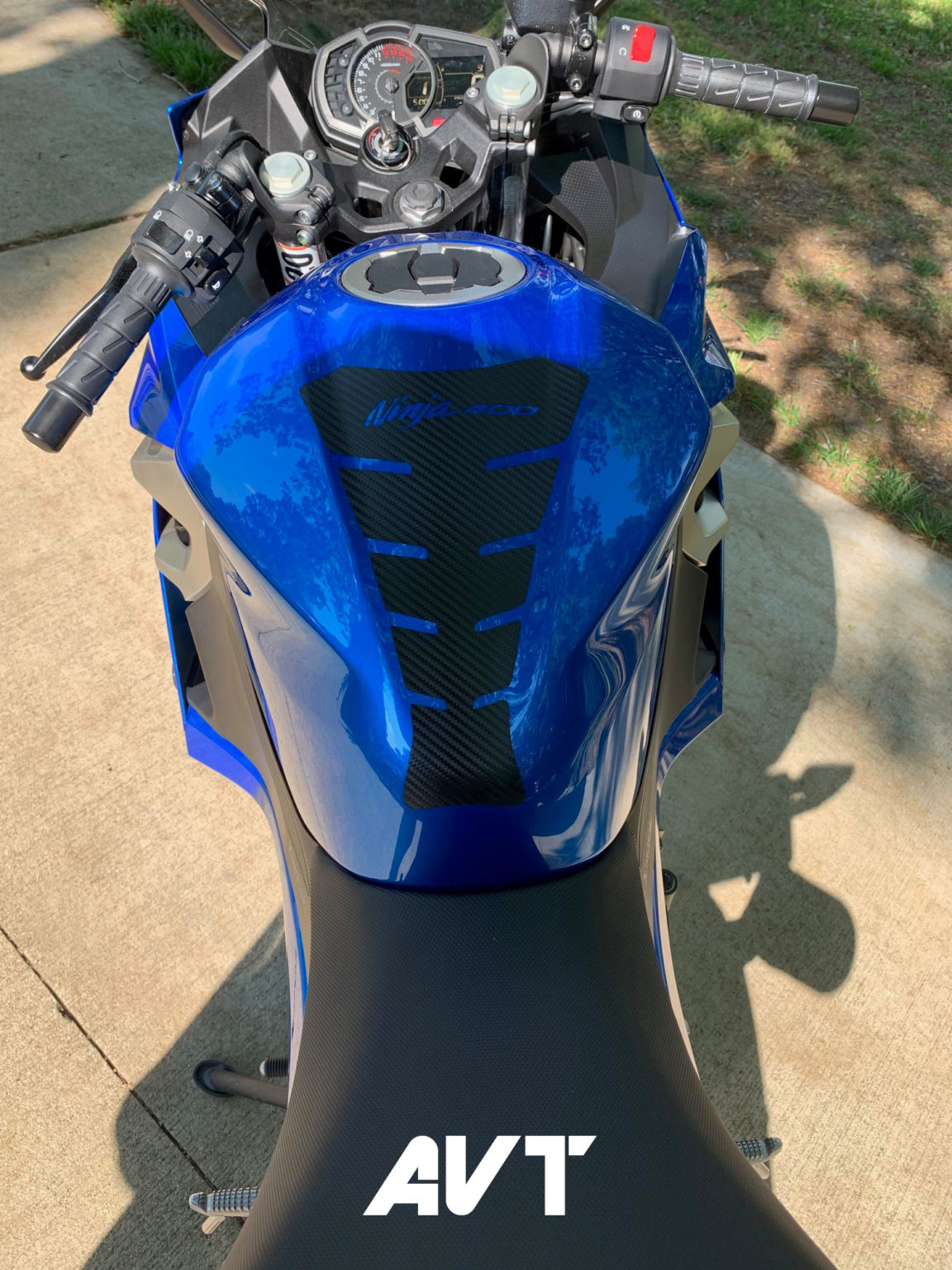 AVT Ninja 400 Vinyl Carbon Fiber Tank Pad ( 2018- 2024 ) – AVT-Innovations